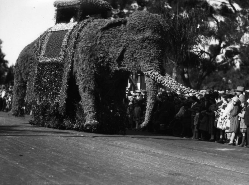 ROSE PARADE FLOATS 1928 – 1938 – BEGUILING HOLLYWOOD