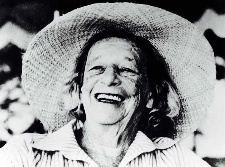 lillian hellman – BEGUILING HOLLYWOOD