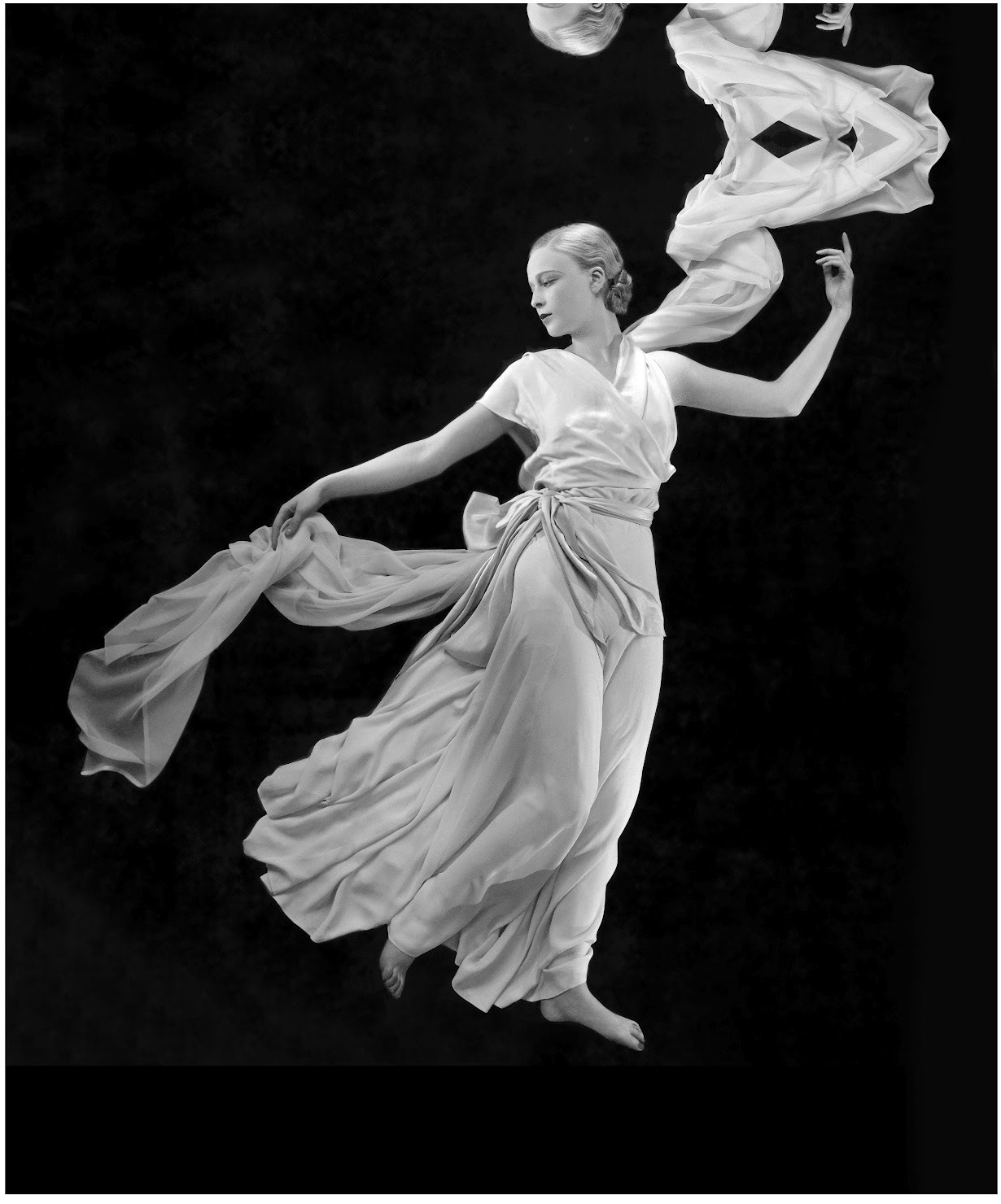 “To show the knee is ordinaire…vulgaire…!” Madeleine Vionnet (1876-1975 ...